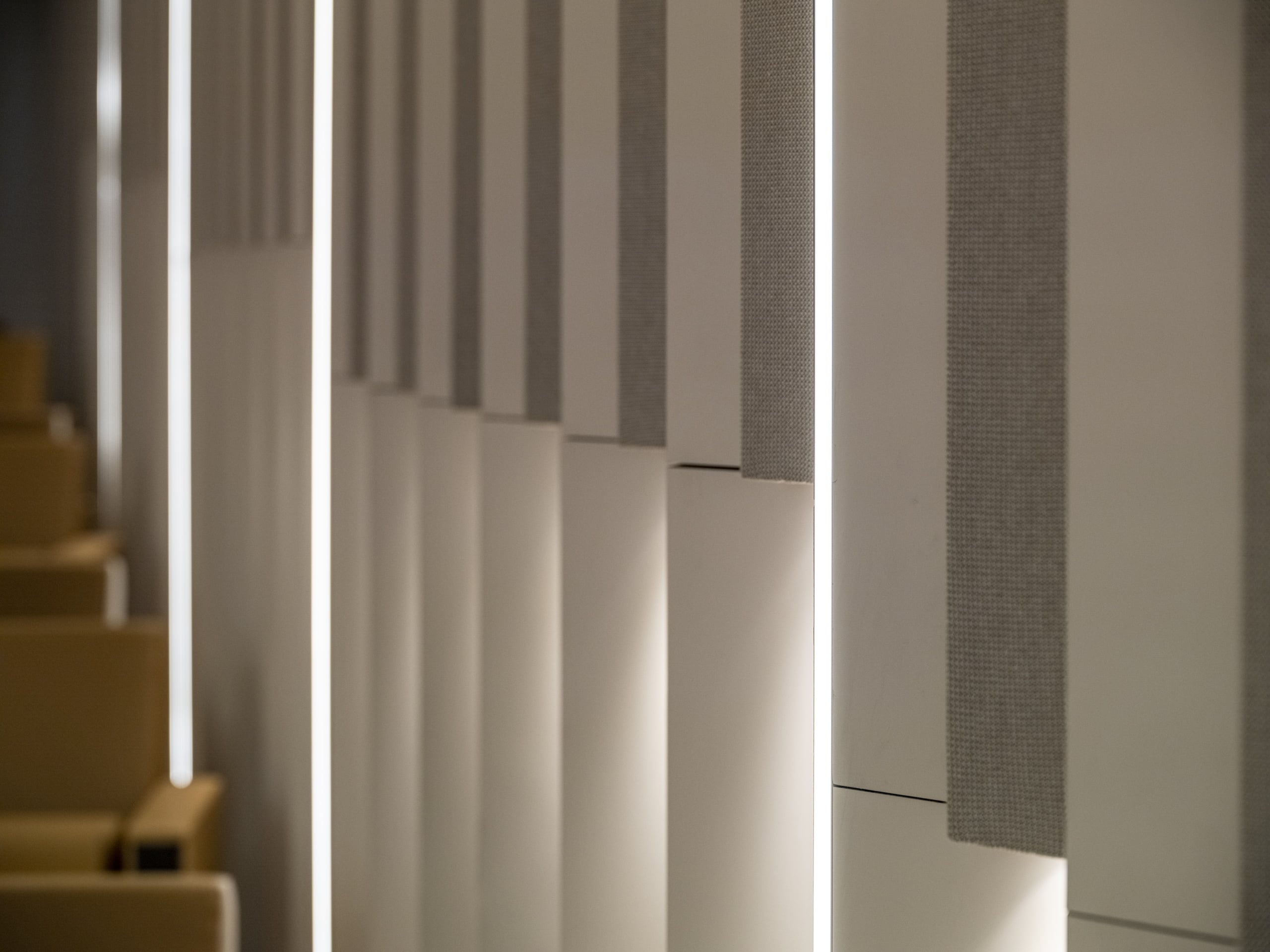 The Tour CB21 Auditorium in La Défense, Paris - Texaa.